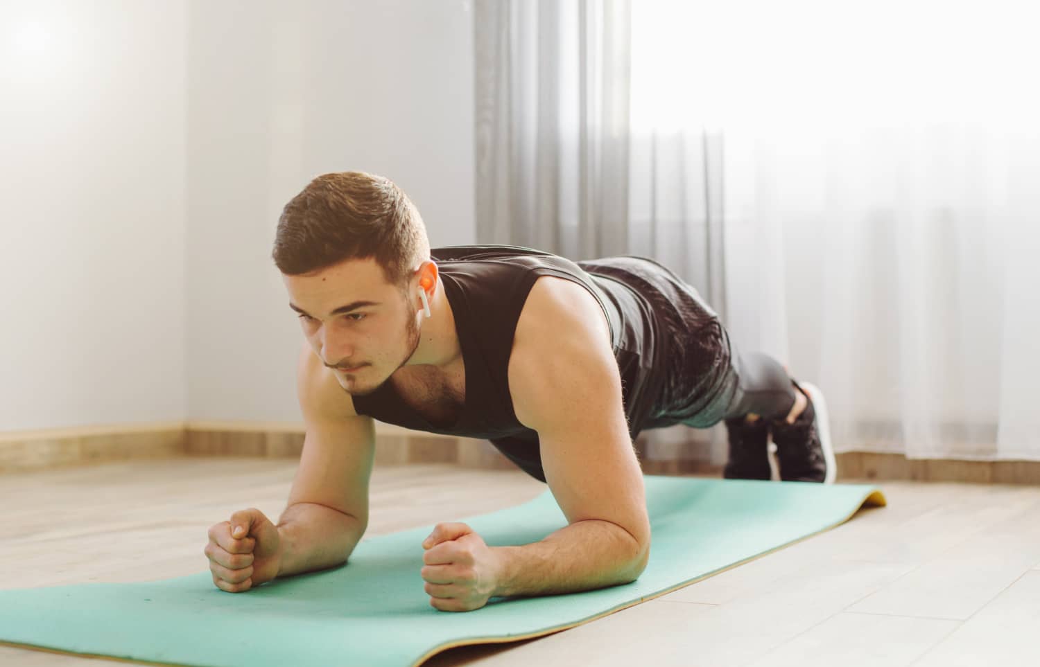 13 Best Calisthenics Ab Exercises for a Sculpted Core