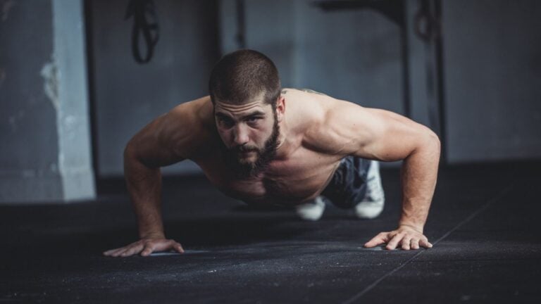 13 Best Bodyweight Push Exercises To Build Muscles