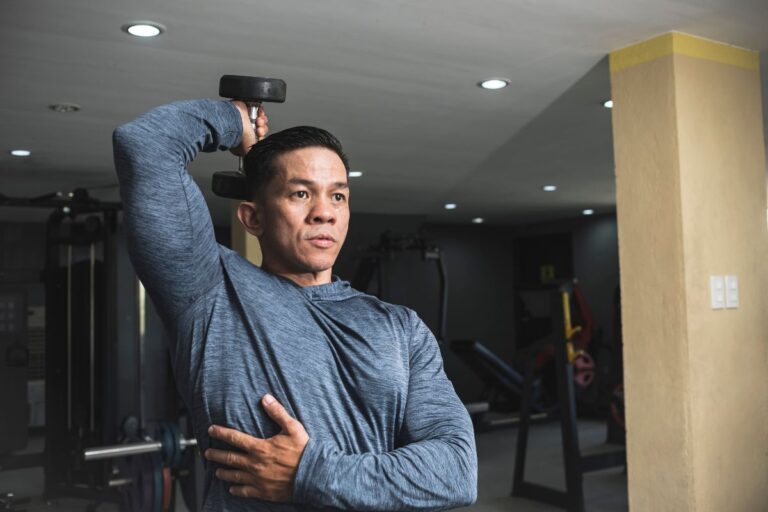 30 Best Dumbbell Exercises for Beginners to Build Muscle