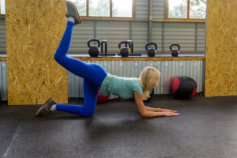 8 Best Unilateral Glute Exercises for Strength and Size
