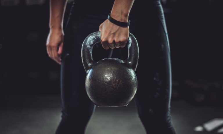 5 Best Kettlebell Forearm Exercises for Strength & Mobility