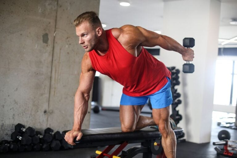 8 Best Unilateral Tricep Exercises for Chiseled Arms - The Fitness Phantom