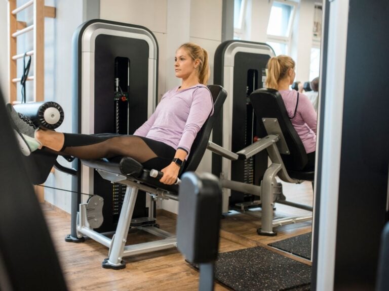 6 Best Quad Isolation Exercises for Athletic Legs - The Fitness Phantom