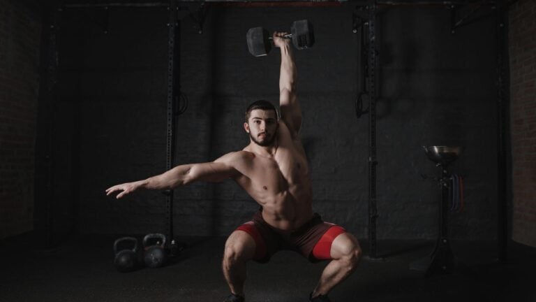 20-Minute Dumbbell AMRAP Workout: 30-Day Plan to Get Ripped